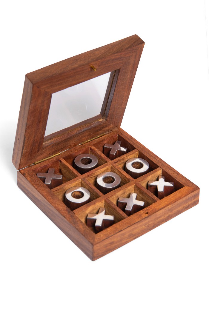 Wooden Noughts and Crosses Set - House of Bruar