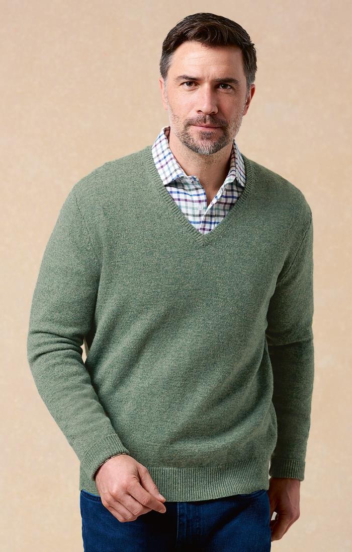 Mens Lambswool V Neck - House of Bruar