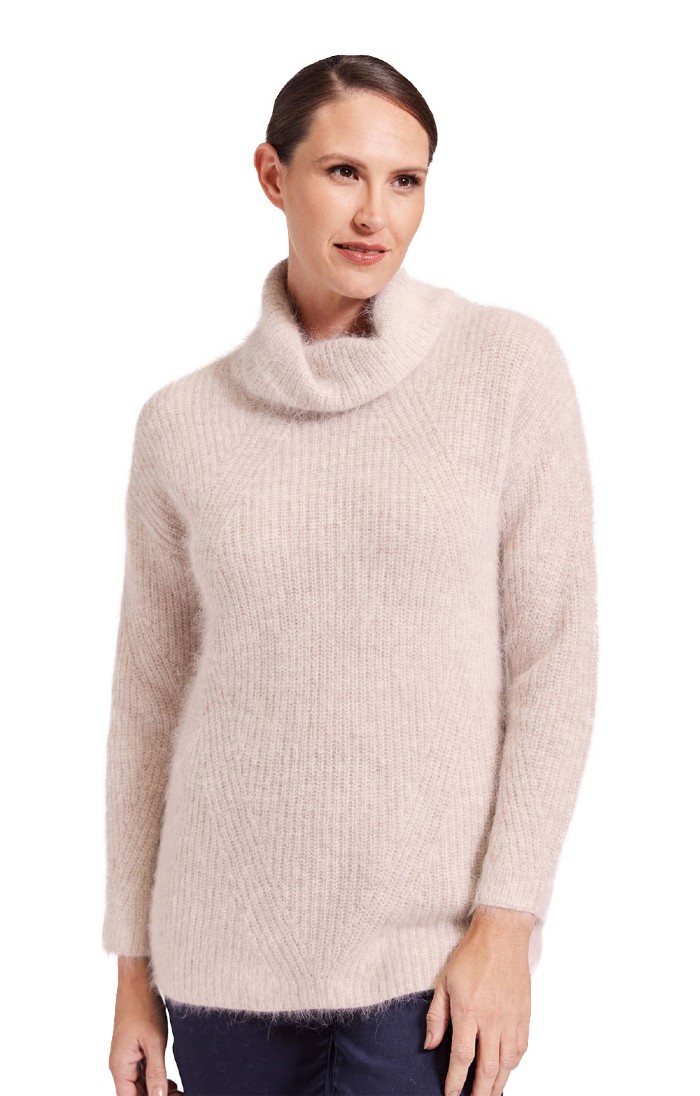 Ladies’ Lambswool & Angora Knitwear | The House of Bruar